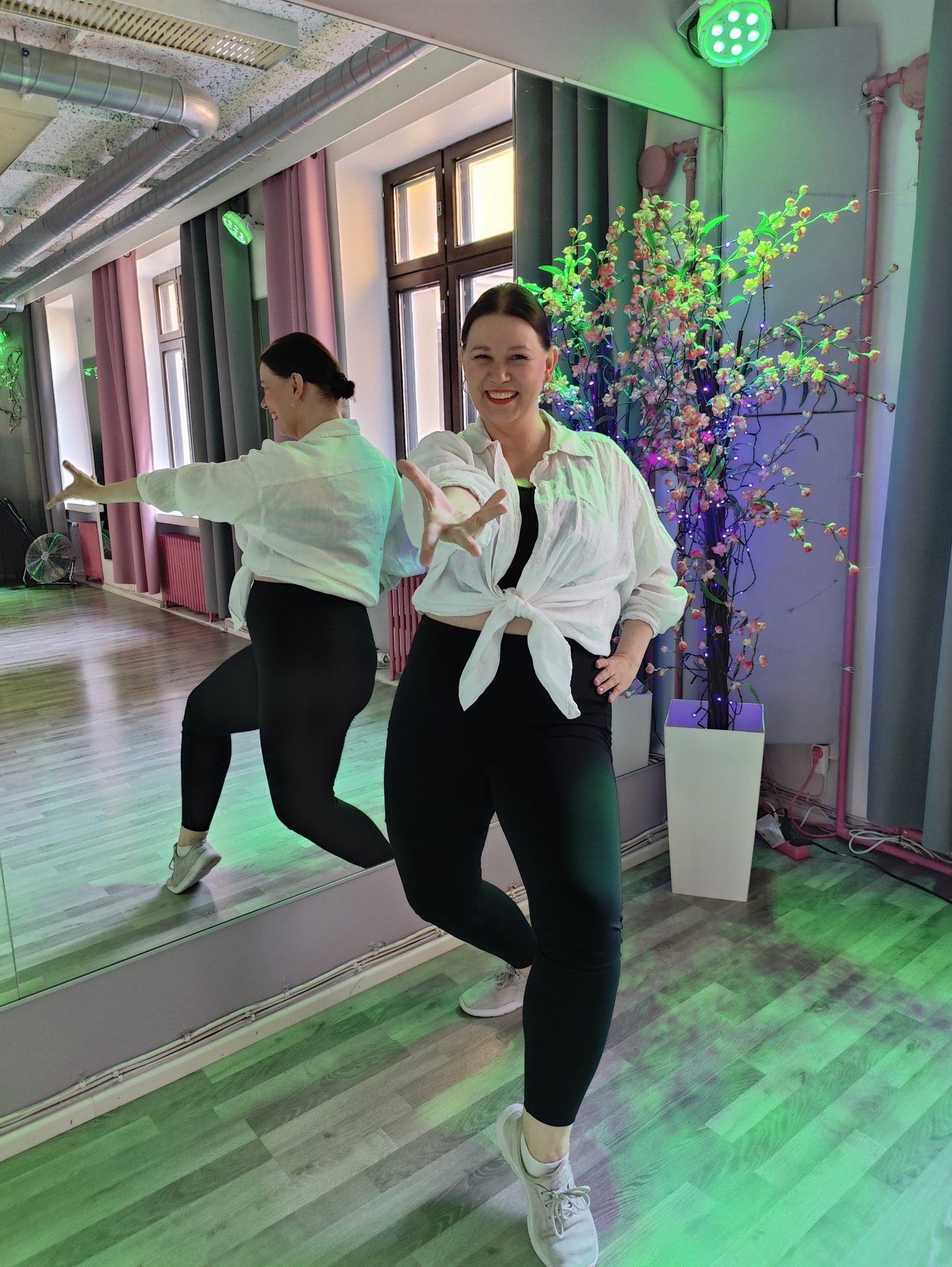 Bring a Friend Week – tanssi yhdessä, 5 €/hlö - HiMO on tanssistudio ...